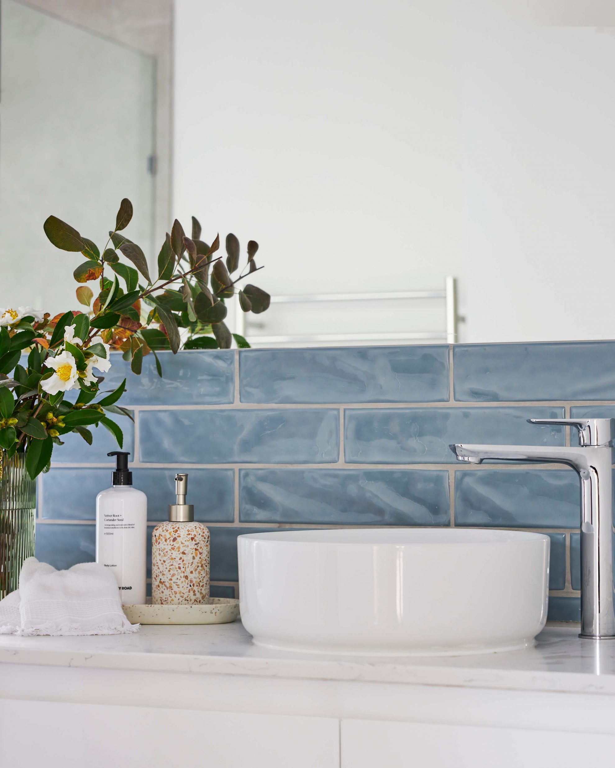 BATHROOM5_TILE_WEB_LOWR – Realzar